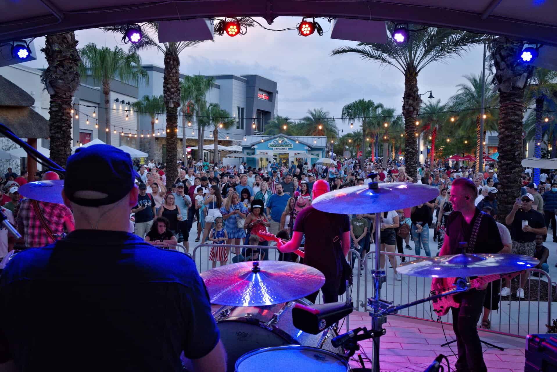 Sunset Walk in Kissimmee, FL | Orlando Vacation Destination