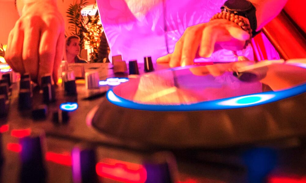 DJ Jennifer Live on the Promenade at Sunset Walk